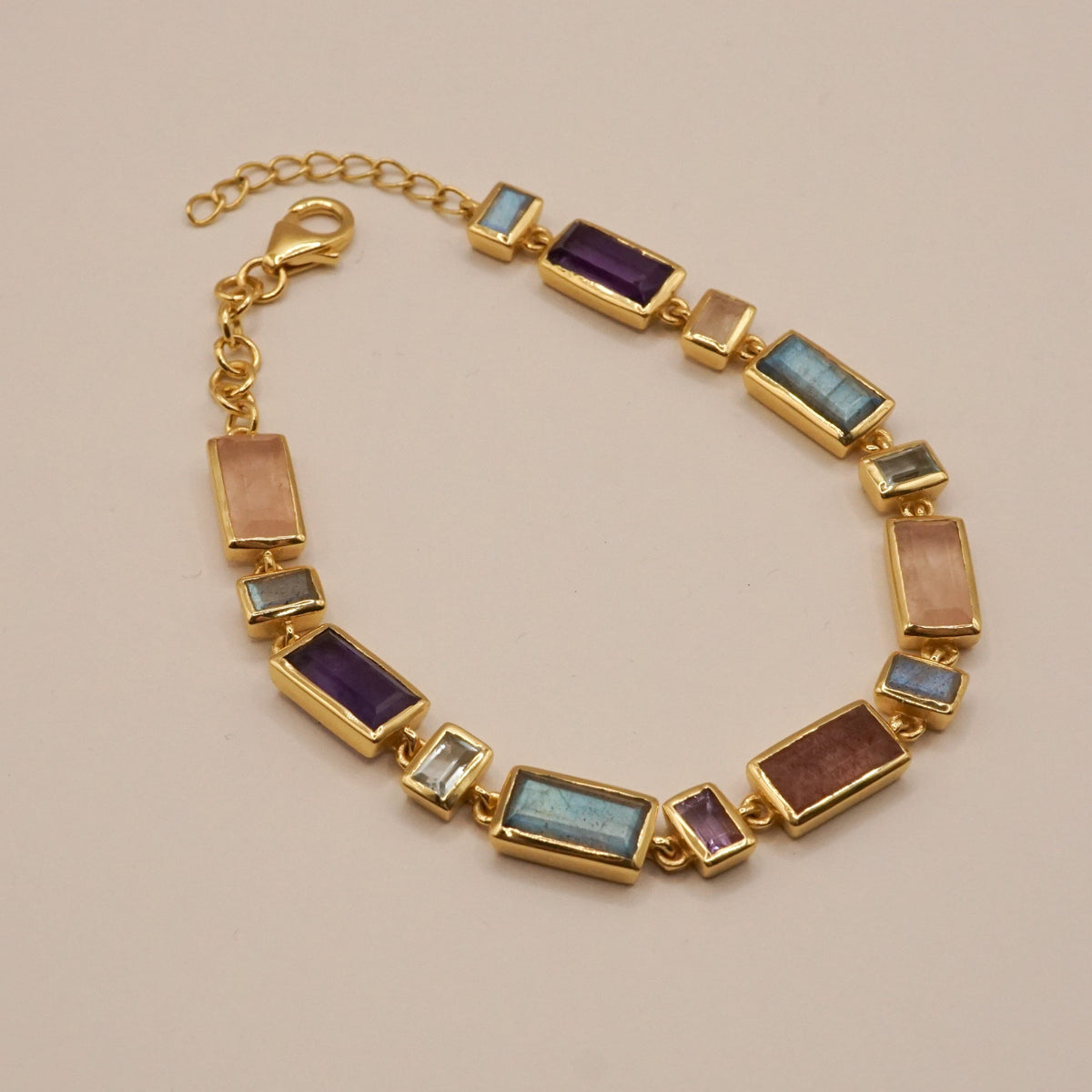 Deco bracelet with gems – Garden of Desire
