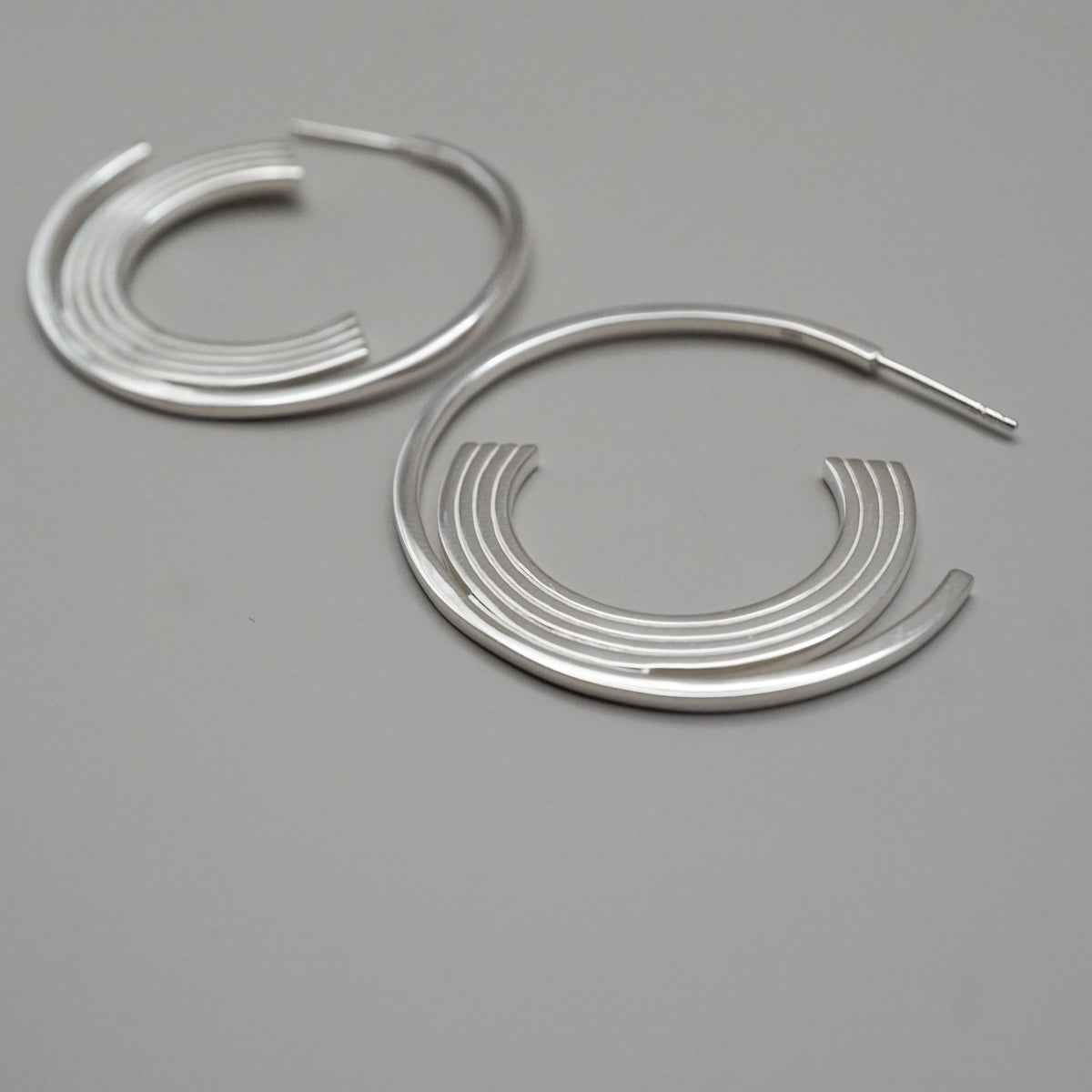 Deco Reverie Hoops Earrings – Garden of Desire